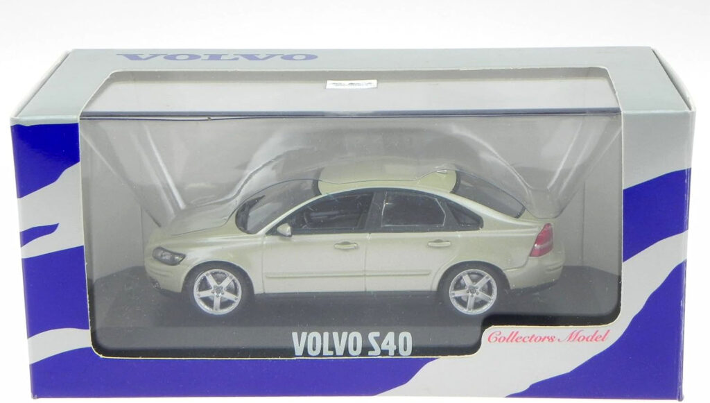 Volvo S40 Light Green Metallic - Minichamps 1:43 Volvo Edition ...